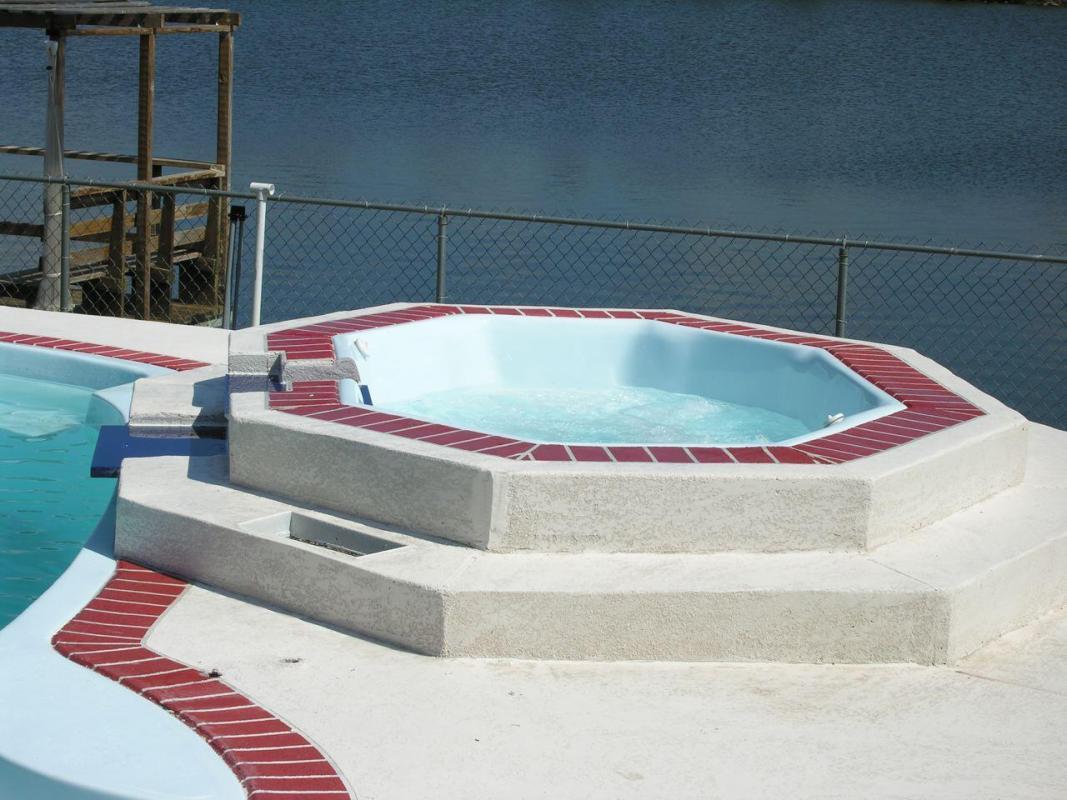 Overflow Spa 5'x7' - Nomad Pools